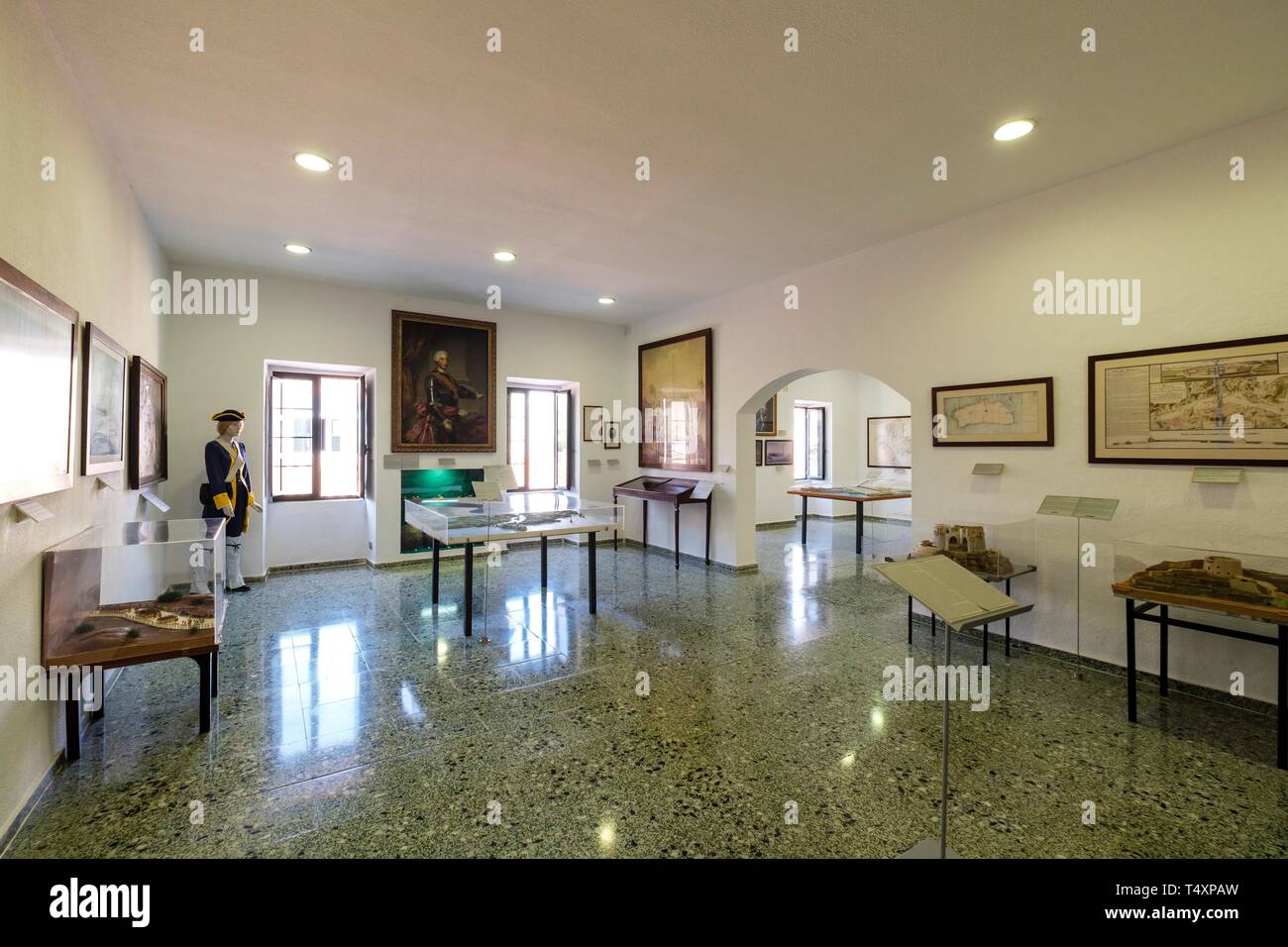 Museo Militar de Menorca, antiguo cuartel de Cala Corb, plaza central ...