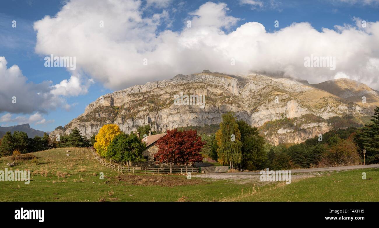 Mountain refuge of Gabardito, Hecho valley, western valleys, Pyrenean ...