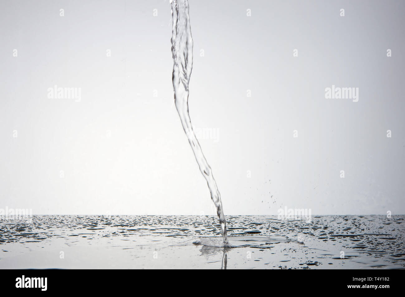 Splash of liquid hi-res stock photography and images - Alamy