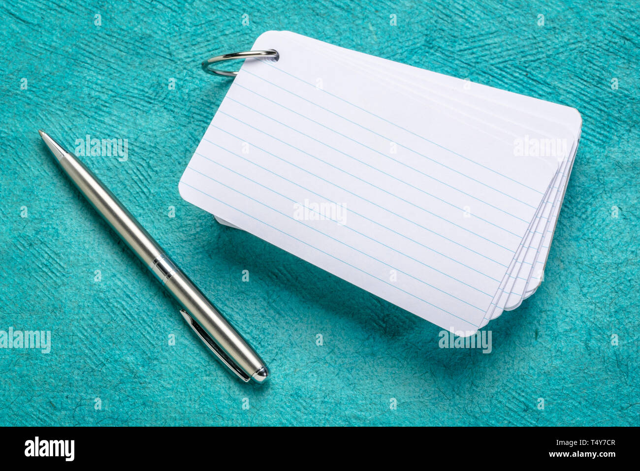 Blank index cards hi-res stock photography and images - Alamy