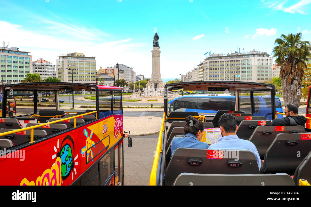 Lisboa bus hi-res stock photography and images - Alamy