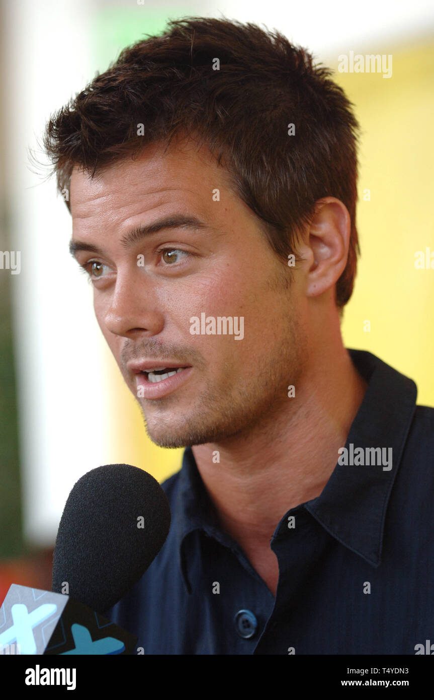 LOS ANGELES, CA. July 24, 2005: Actor JOSH DUHAMEL at cocktail party in ...