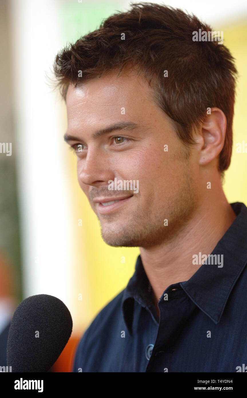 Holly Marie Combs And Josh Cocktail