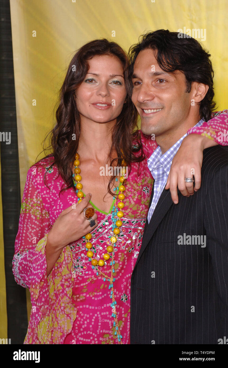 LOS ANGELES, CA. July 24, 2005: Actress JILL HENNESSY & husband PAOLO ...