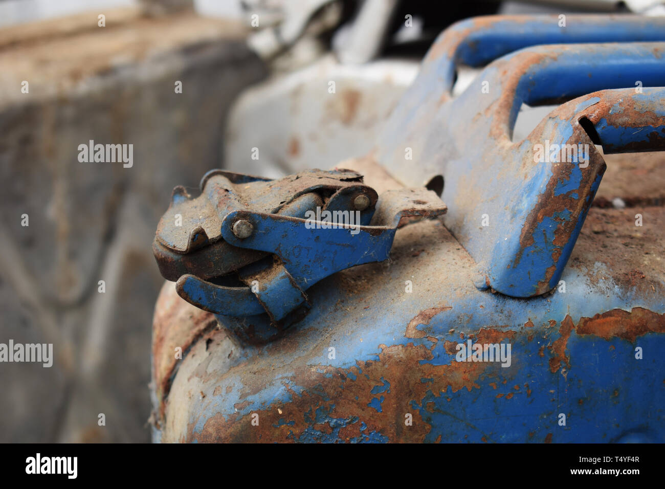 Vintage petrol cans hi-res stock photography and images - Alamy