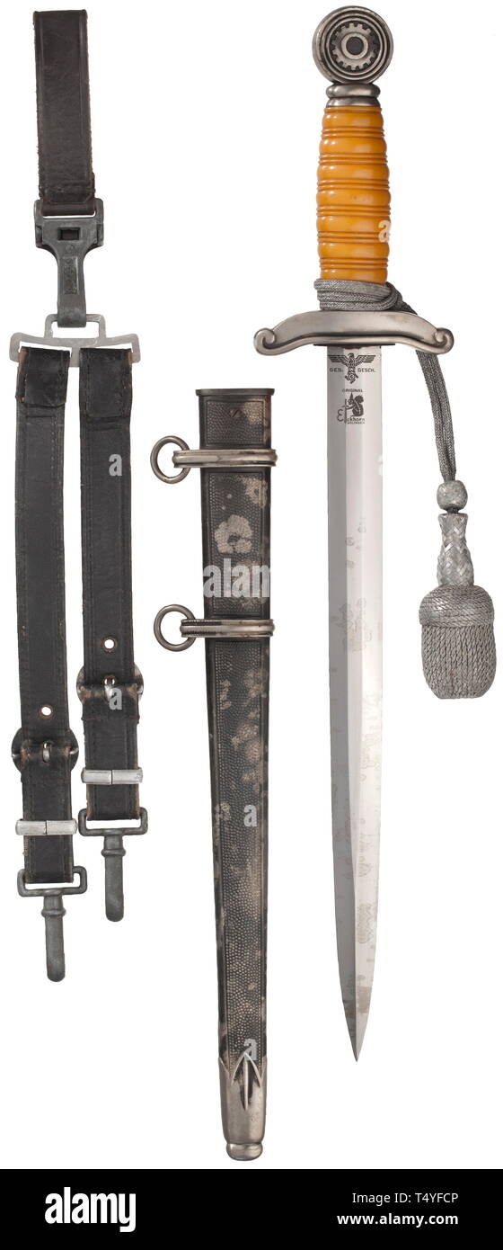 A dagger M 38 for leaders, complete with service hanger and sword knot ...