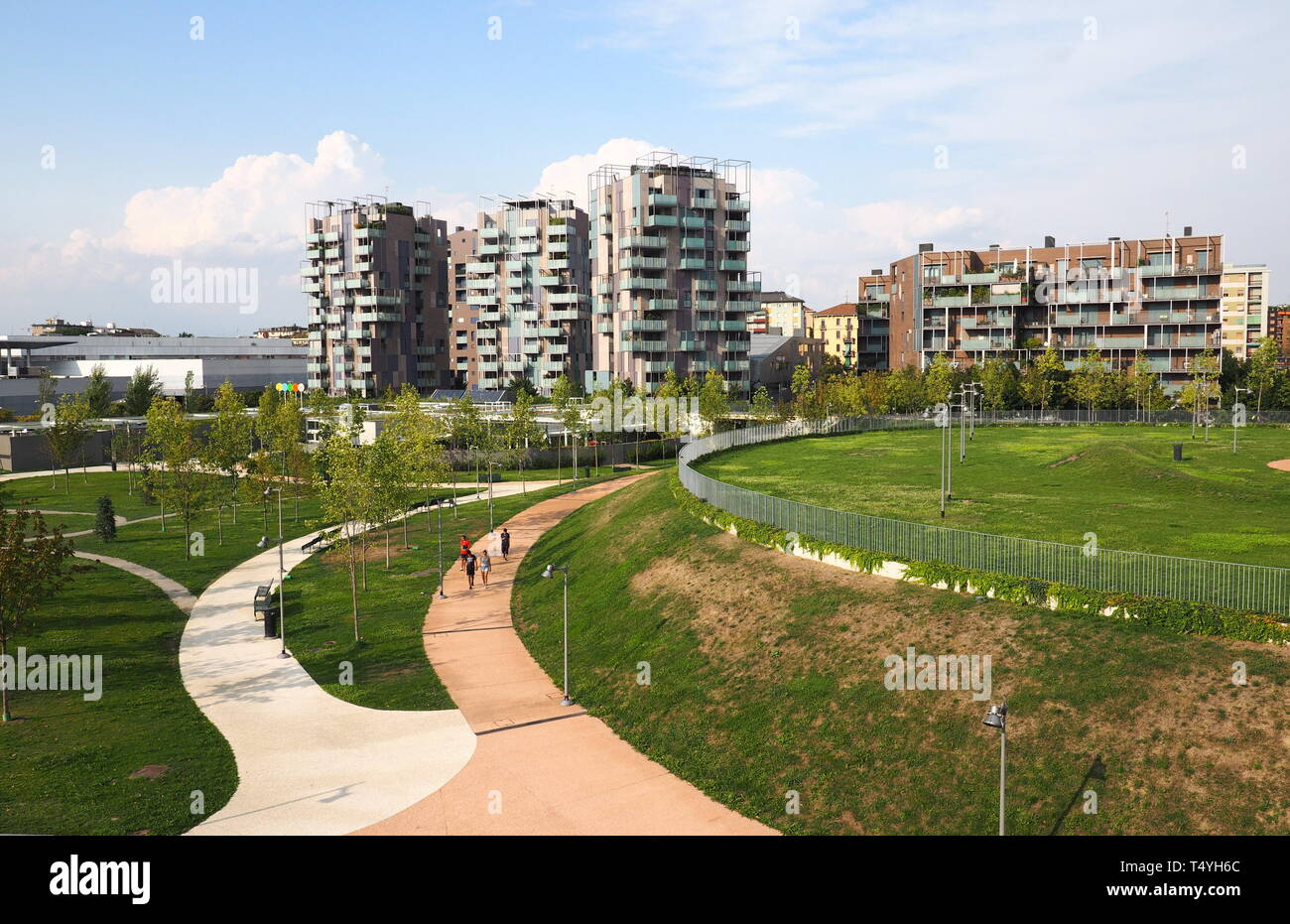 Exterior of new modern park building hi-res stock photography and ...