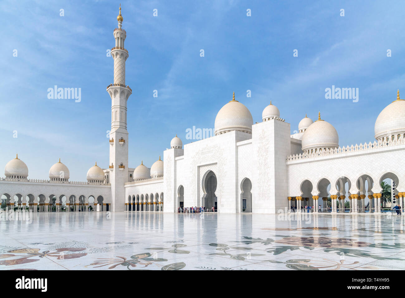 Abu Dhabi, UAE - March 31. 2019. The Sheikh Zayd Grand Mosque Stock ...