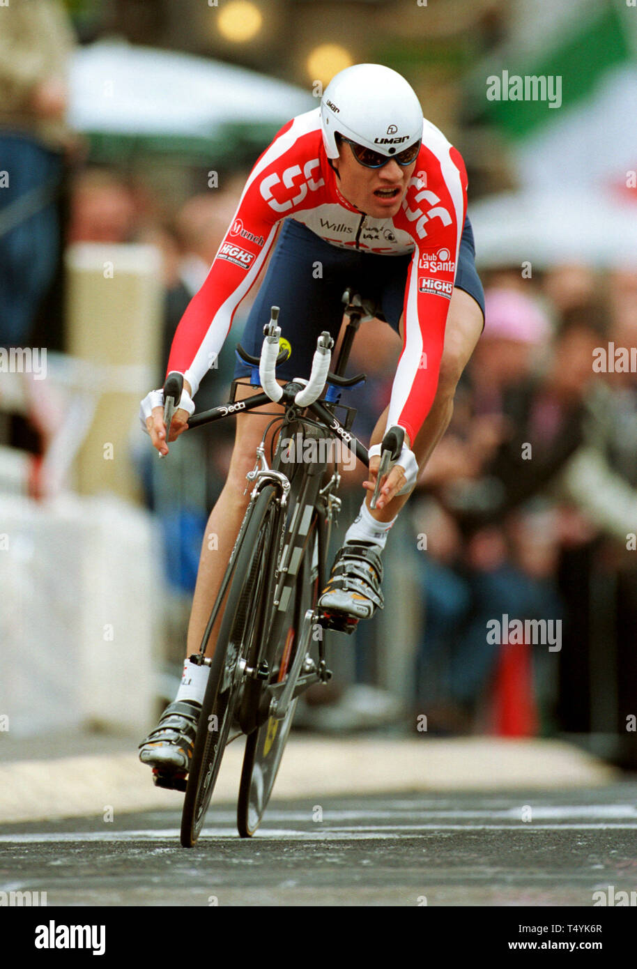 Tiscali hi-res stock photography and images - Alamy