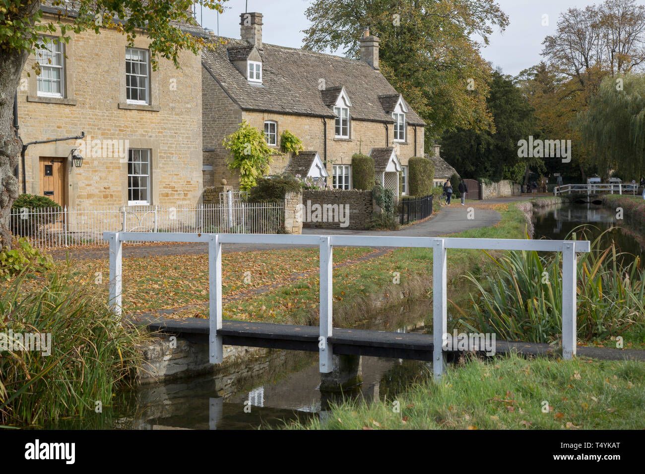 Wooden Bridge, Lower Slaughter, Cotswold Village, Cheltenham, England ...
