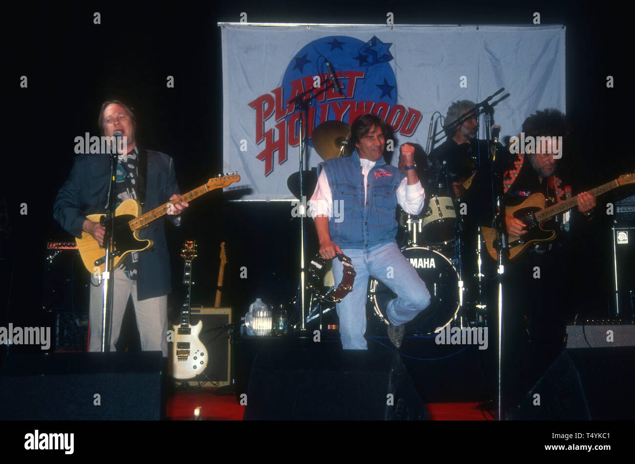 Phoenix, Arizona, USA 27th March 1994 Singer Stephen Stills and actor ...