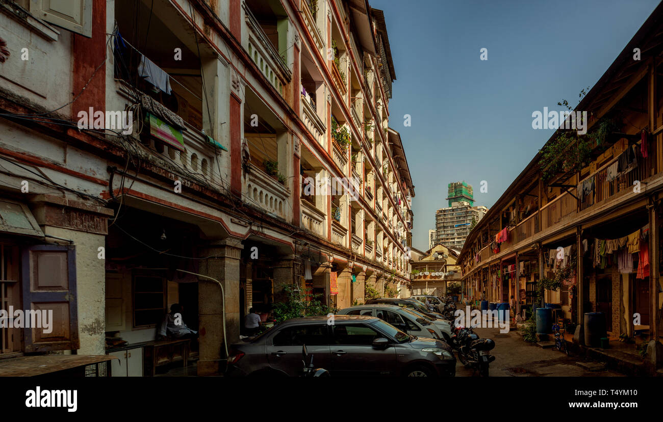 04-Nov-2018 -OLD house four storey Chawl culture Swami Samarth Nagar ...