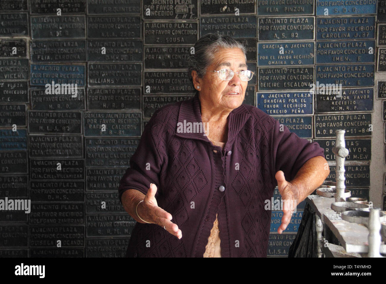 Venezuelan woman hi-res stock photography and images - Alamy
