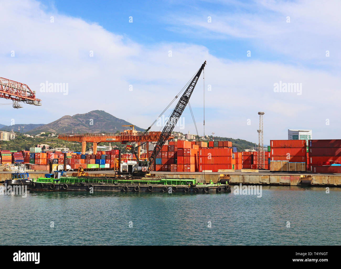 Harbor commercial maritime activity hi-res stock photography and images ...