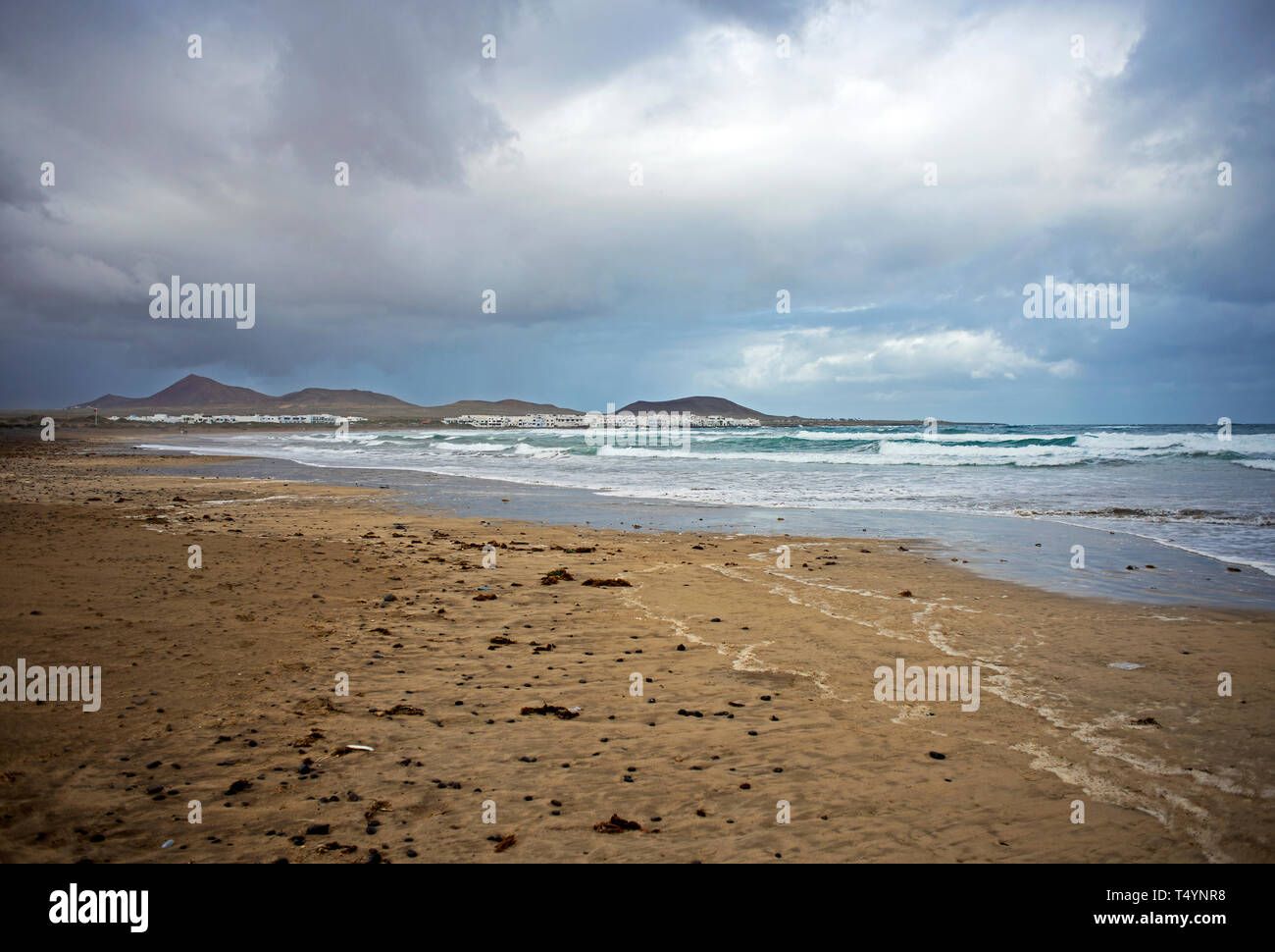 Windy beach waves hi-res stock photography and images - Alamy