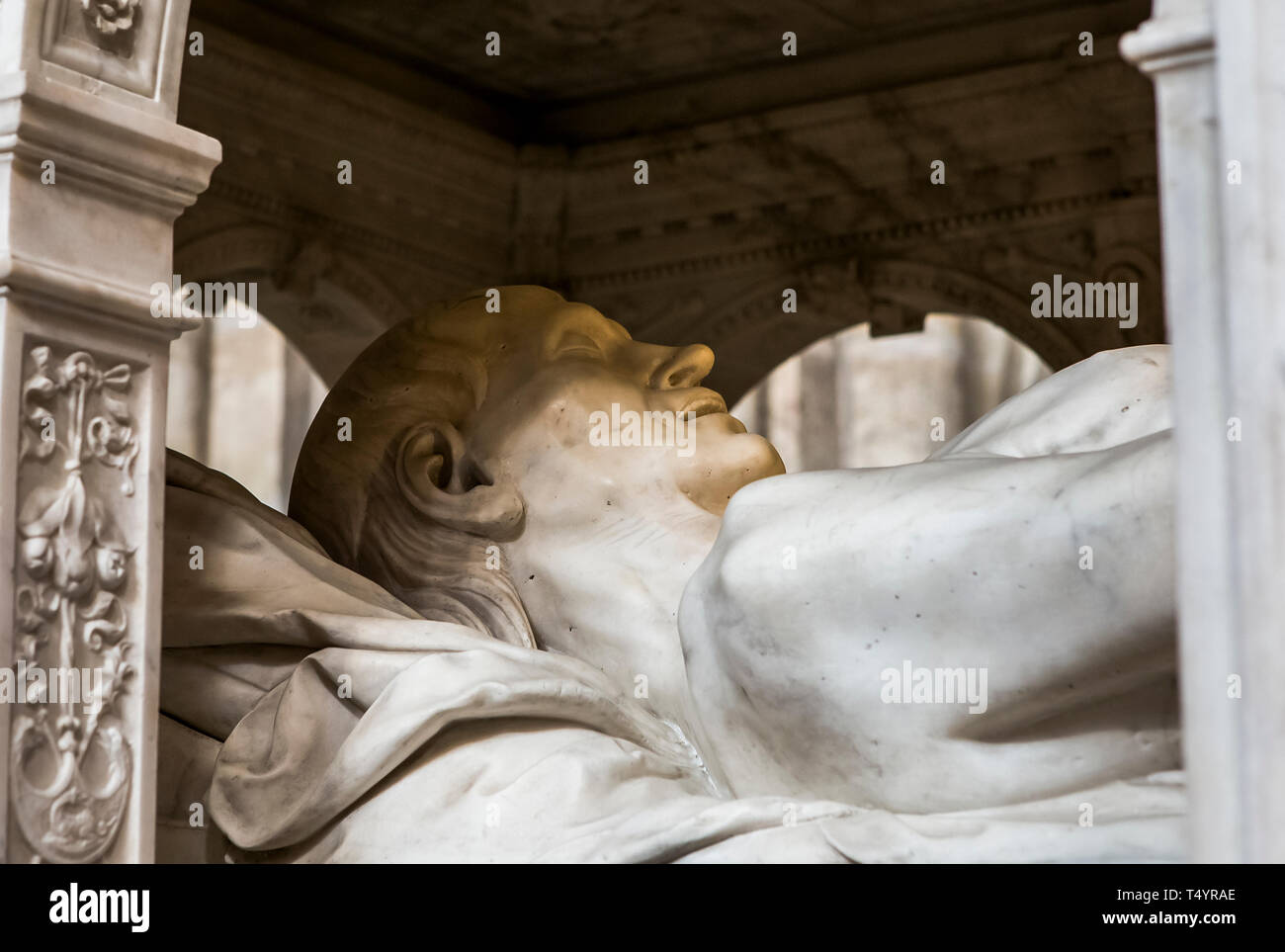 Grave of king louis hi-res stock photography and images - Alamy