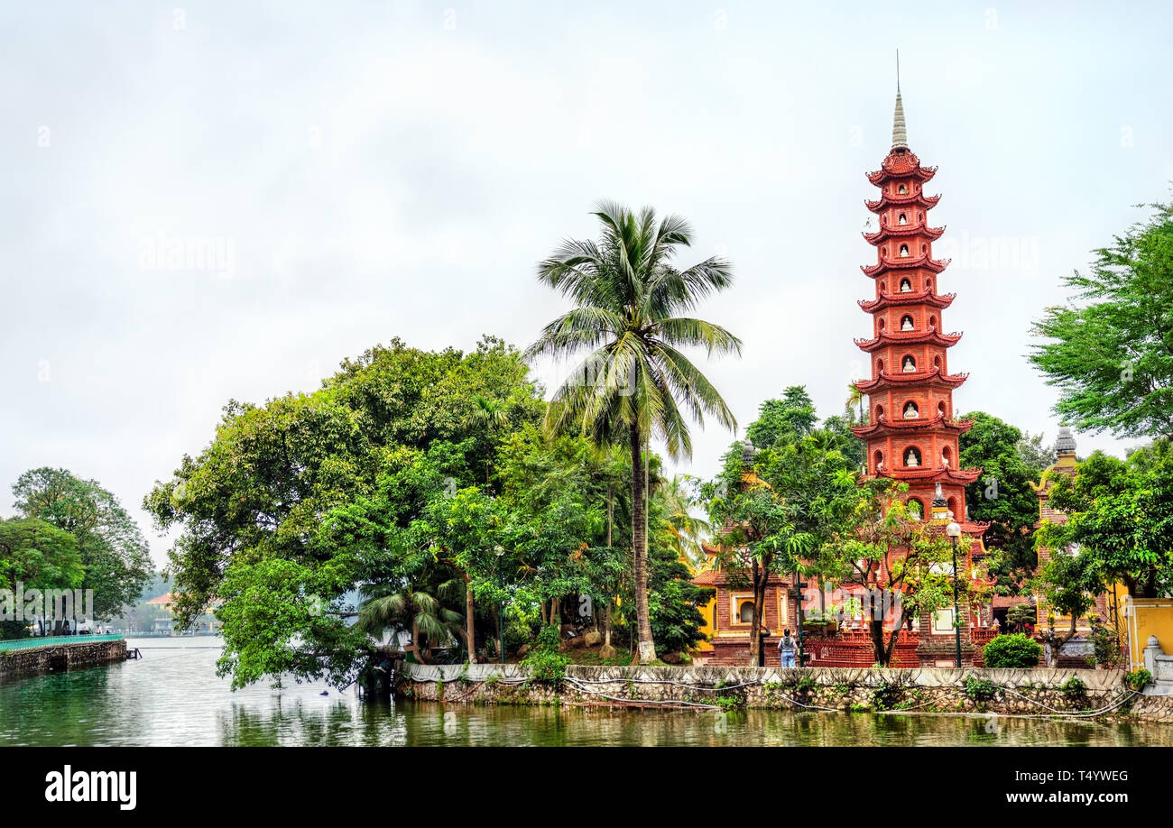 Tran Quoc Pagoda in Hanoi, Vietnam Stock Photo - Alamy
