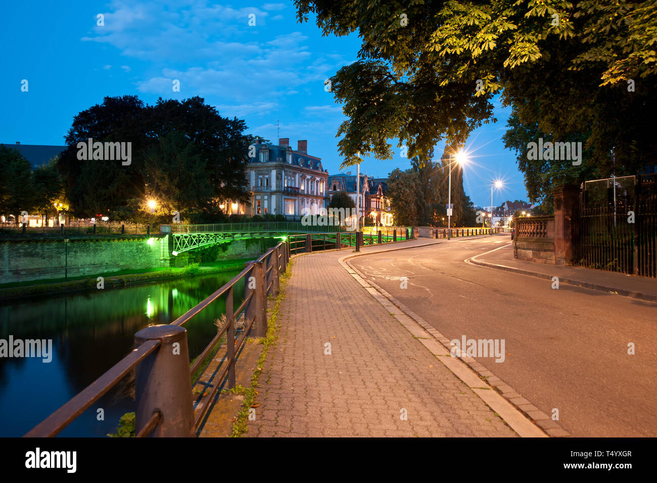 Strasbourg, am Fluss Ill Stock Photo - Alamy