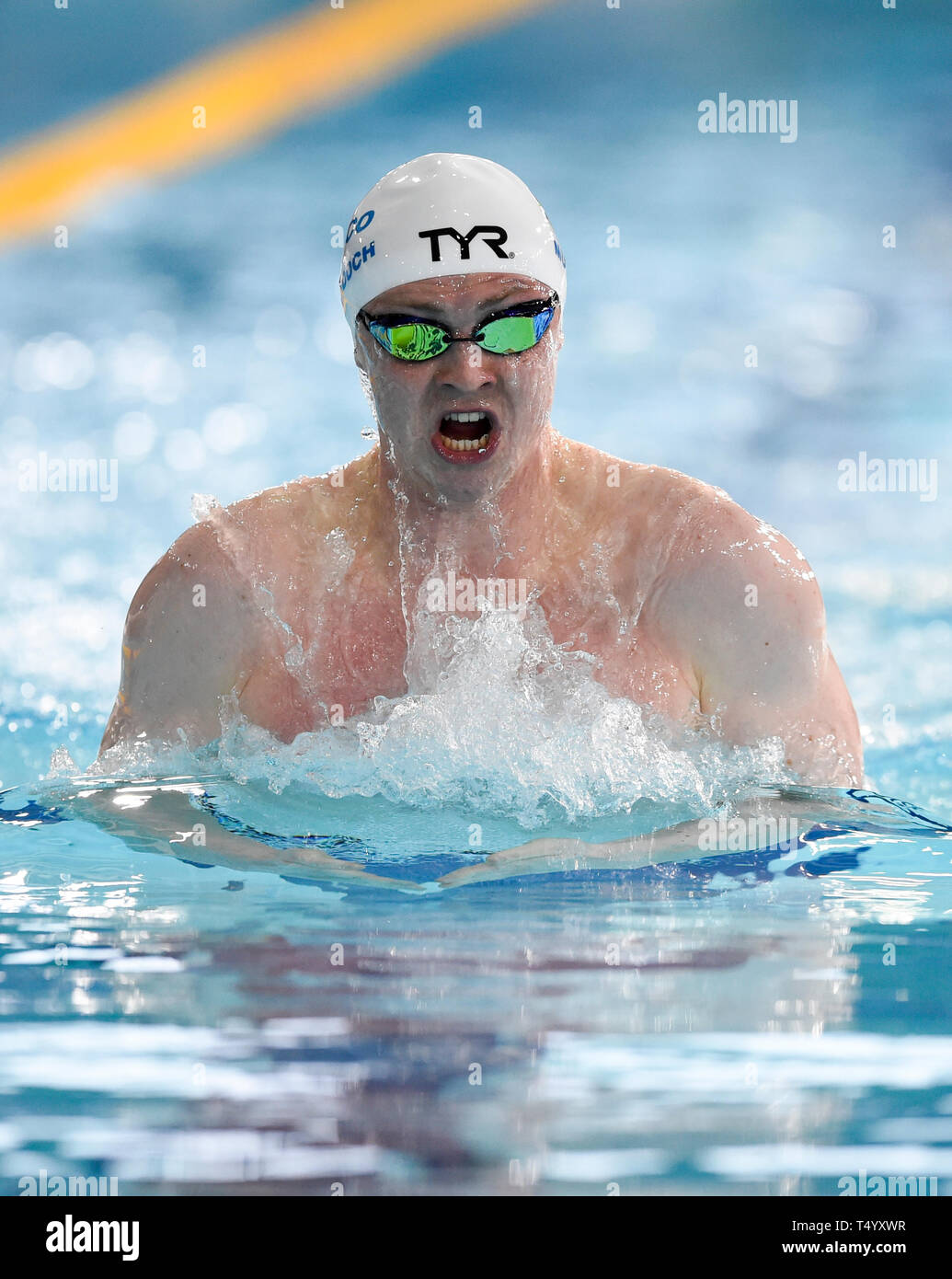 Ross Murdoch on his way to winning his heat of the Men's 200 ...