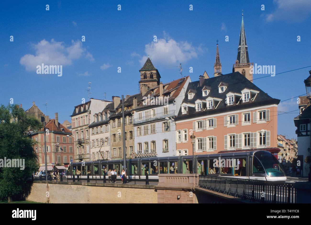 Strasbourg, moderne Straßenbahn - Strasbourg, modern Tramway Stock ...