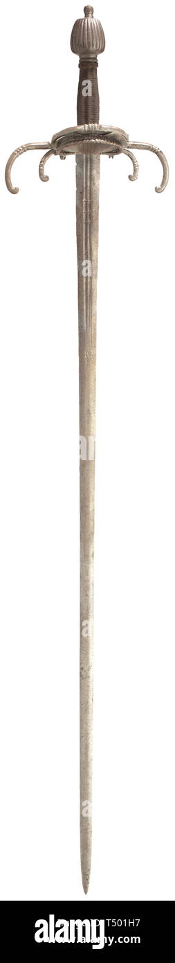 An italian crab hilt sword hi-res stock photography and images - Alamy