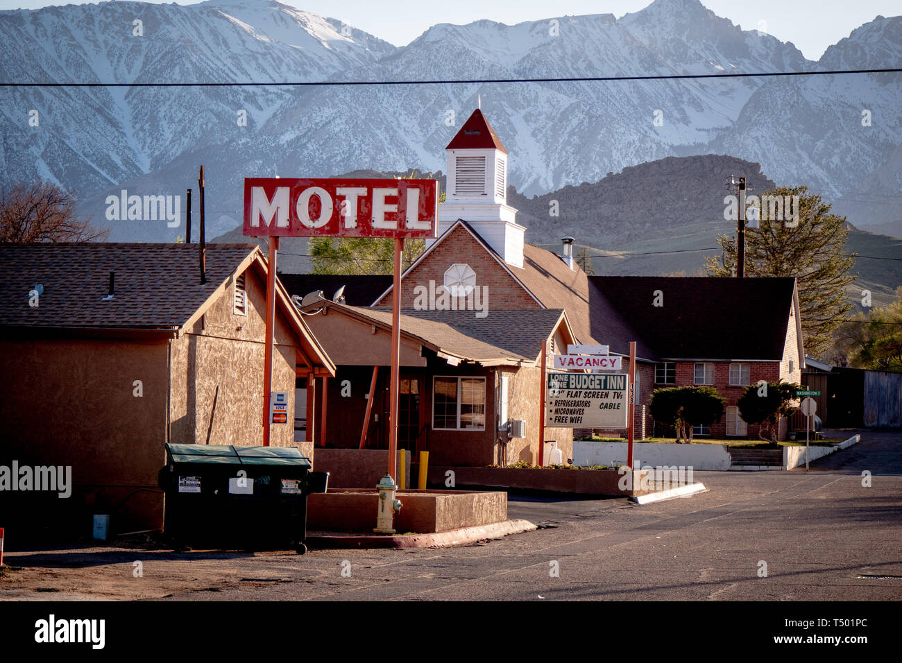 Motel in the historic village of Lone Pine - LONE PINE CA, USA - MARCH ...