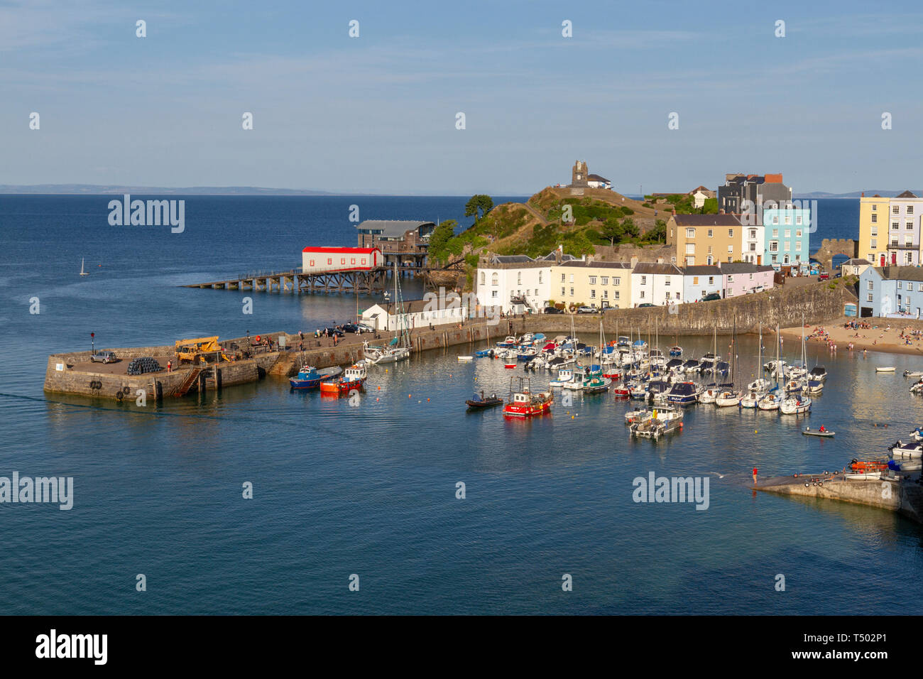 Tenby boats hi-res stock photography and images - Alamy