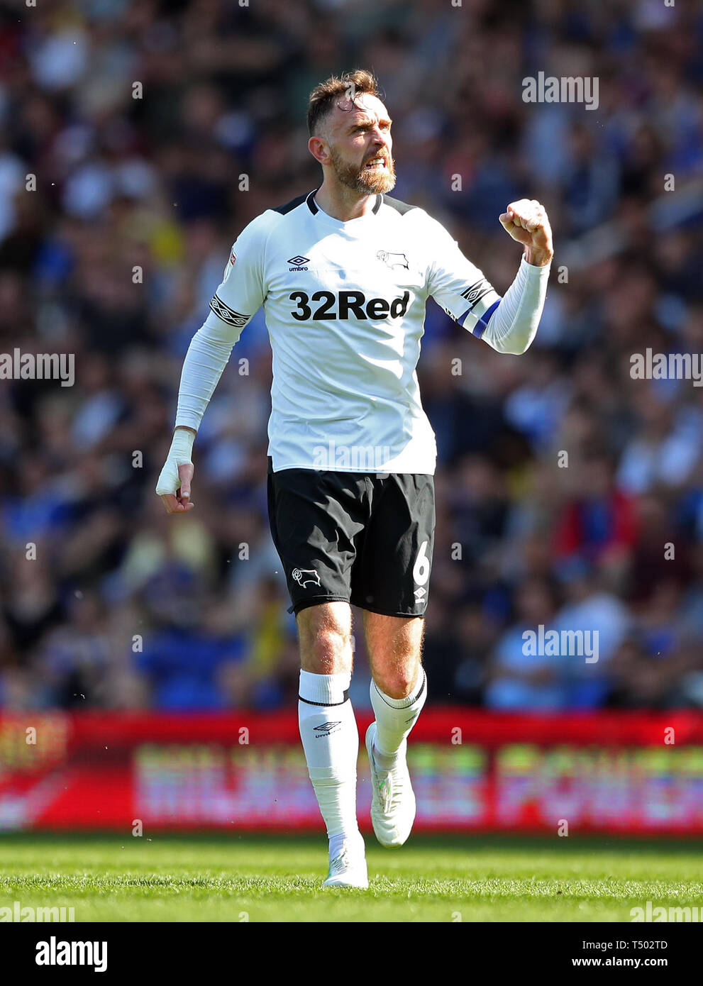 Derby countys richard keogh celebrates scoring hi-res stock photography ...
