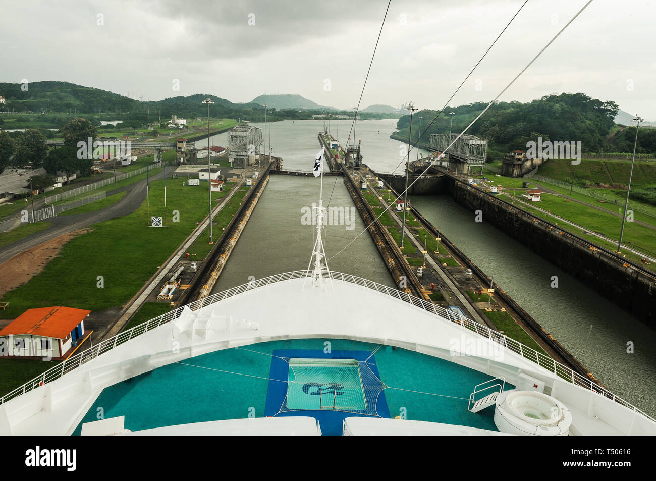 Sea Princess transiting through Pedro Miguel locks Stock Photo - Alamy Sea Princess transiting through Pedro Miguel locks Stock Photo - Alamy