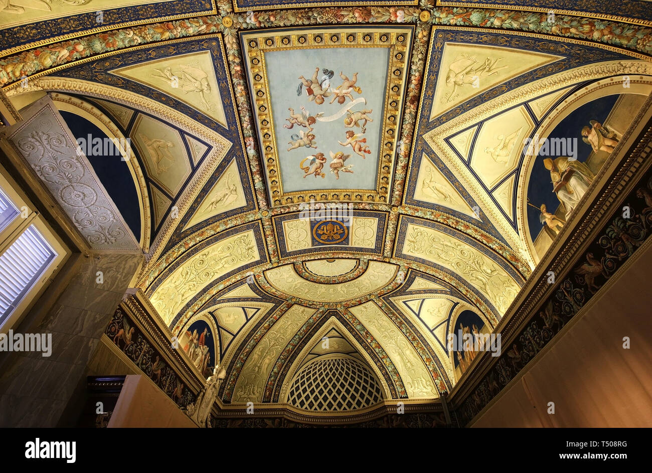 VATICAN CITY, VATICAN, JUNE 12, 2015 : ceilings and architectural ...