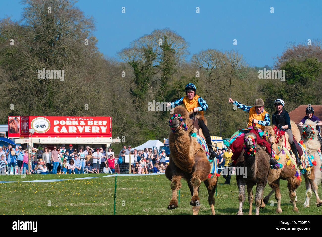 Hungerford, West Berkshire, UK. 19th Apr 2019. Melbourne 10 Racing ...
