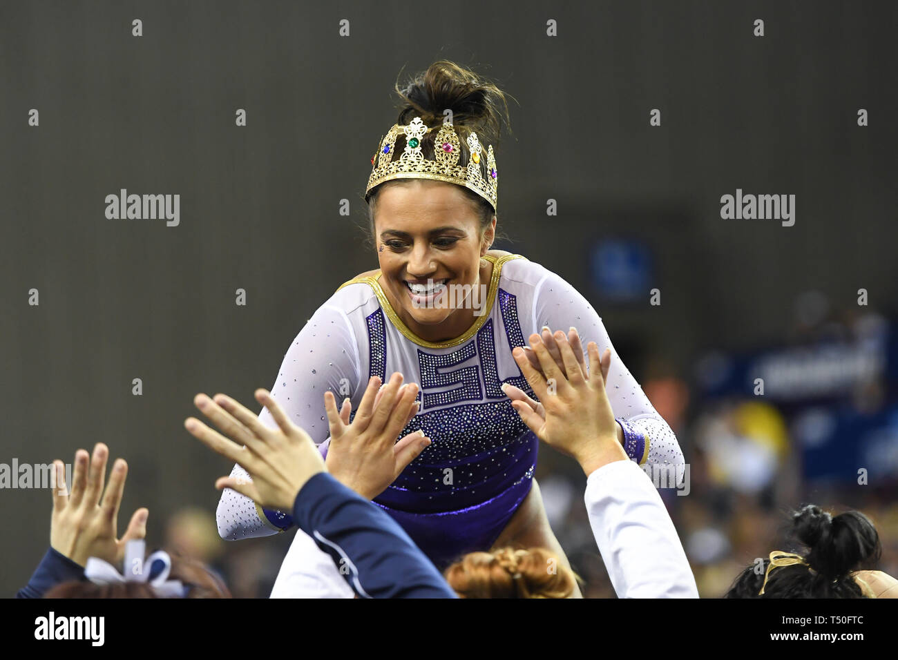 Fort Worth, Texas, USA. 19th Apr, 2019. LEXIE PRIESSMAN from LSU high ...
