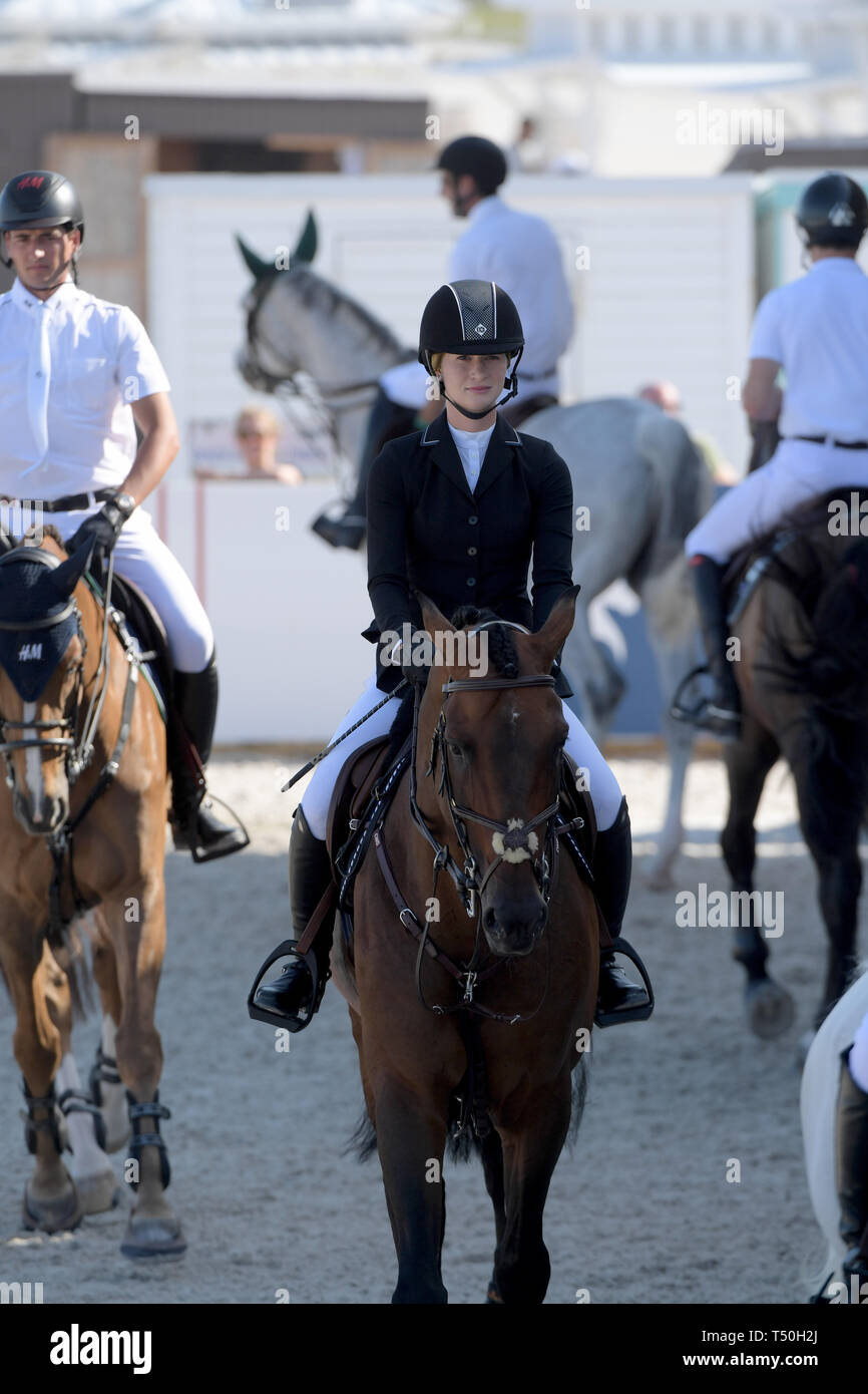 Miami Beach, Florida, USA. 19th Apr 2019. Jennifer Gates at the ...