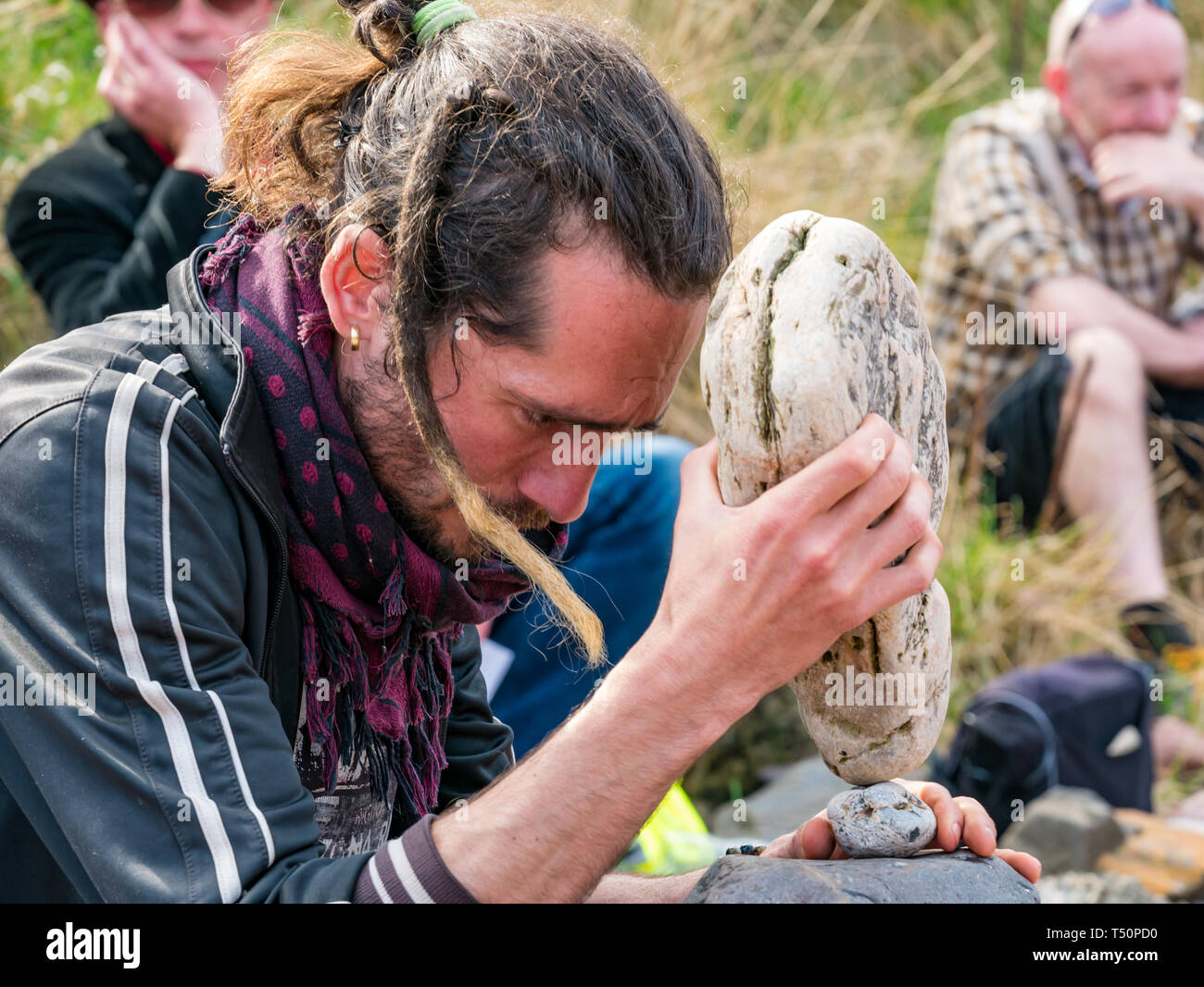 World record balancing hi-res stock photography and images - Alamy