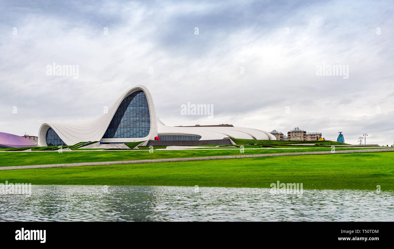 Baku museum of modern art building hi-res stock photography and images ...
