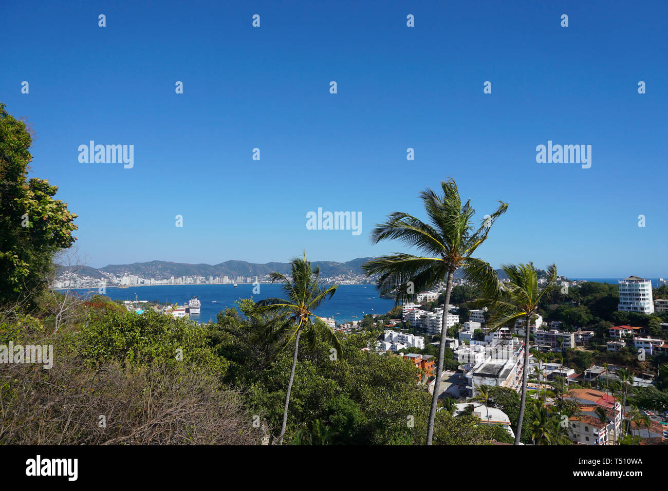 Acapulco Bay and the Pacific Ocean, Acapulco, Mexico Stock Photo - Alamy