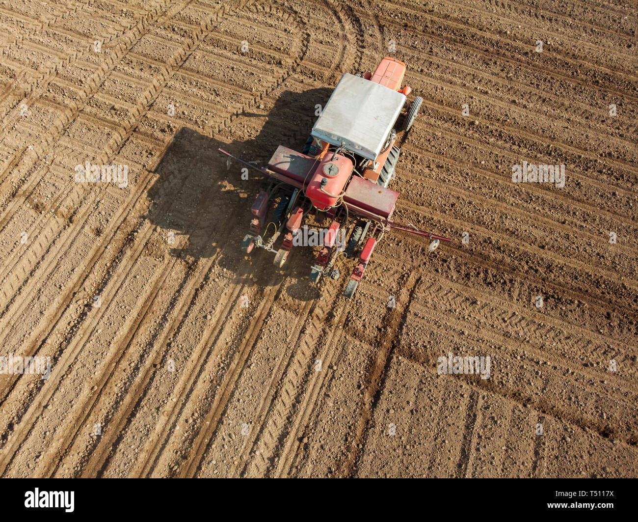 Plowing techniques hi-res stock photography and images - Alamy