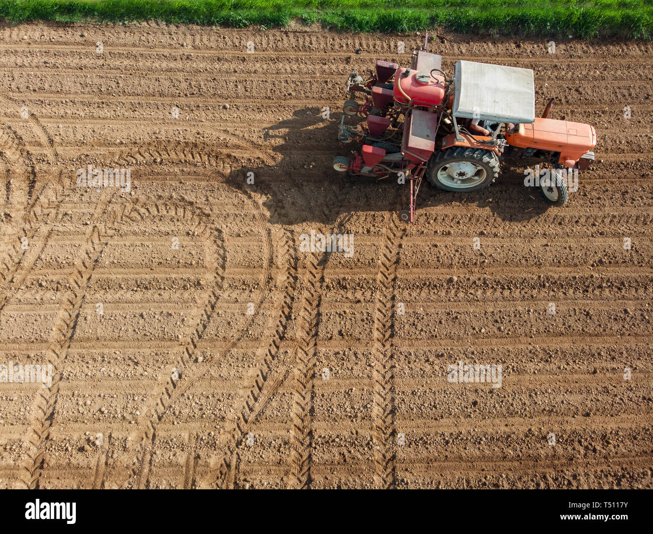 Plowing techniques hi-res stock photography and images - Alamy