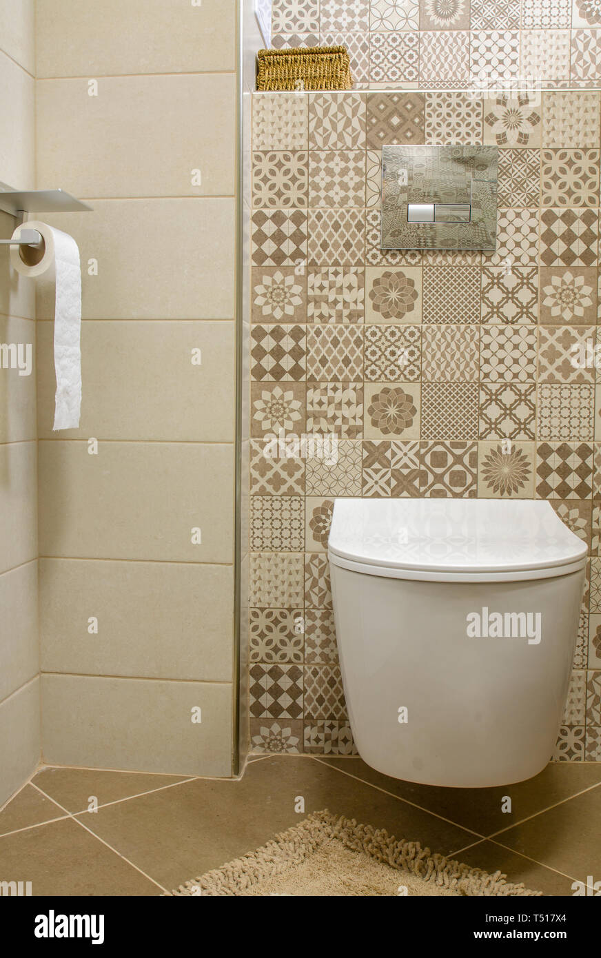 Apartment interior decor toilet wc hi-res stock photography and images ...