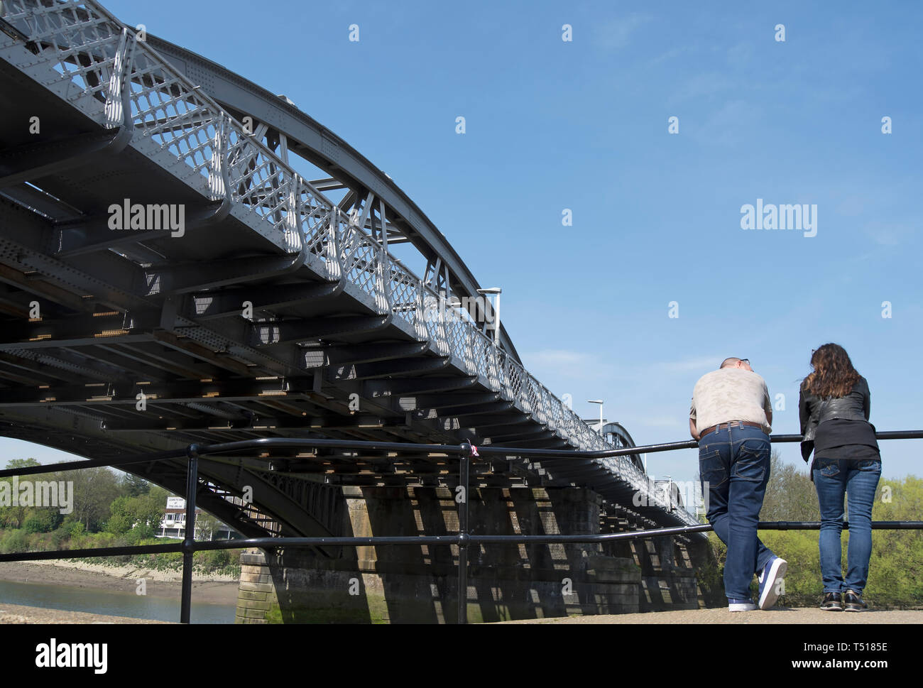 Man leaning railings hi-res stock photography and images - Alamy