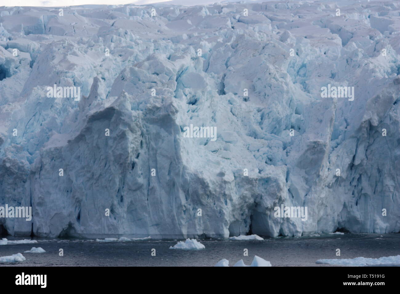 Colossus of ice hi-res stock photography and images - Alamy