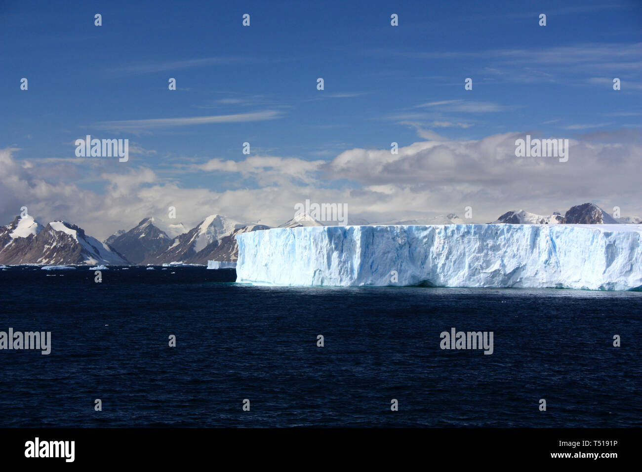 Mega iceberg hi-res stock photography and images - Alamy