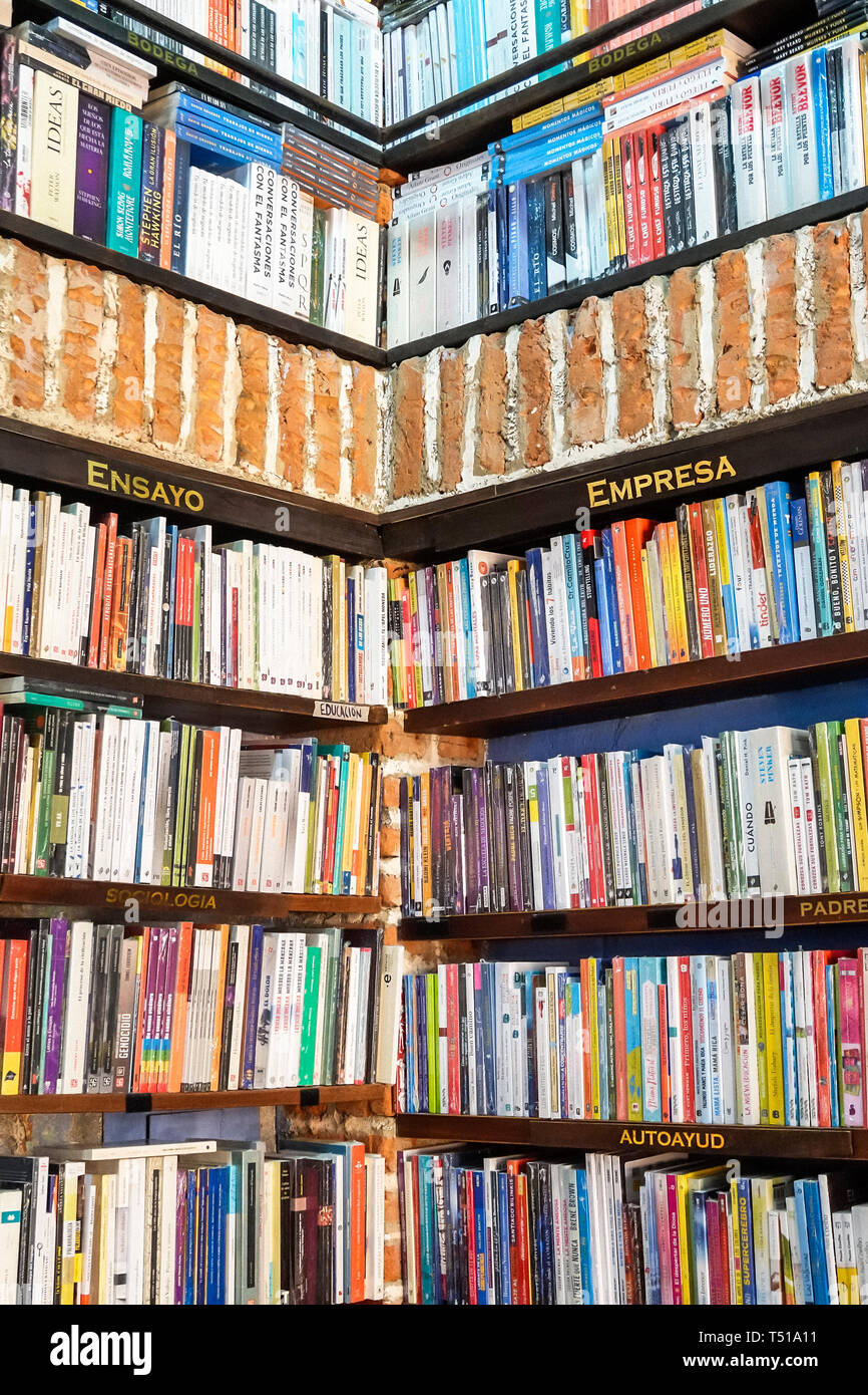 Bookstore interior cafe hi-res stock photography and images - Alamy