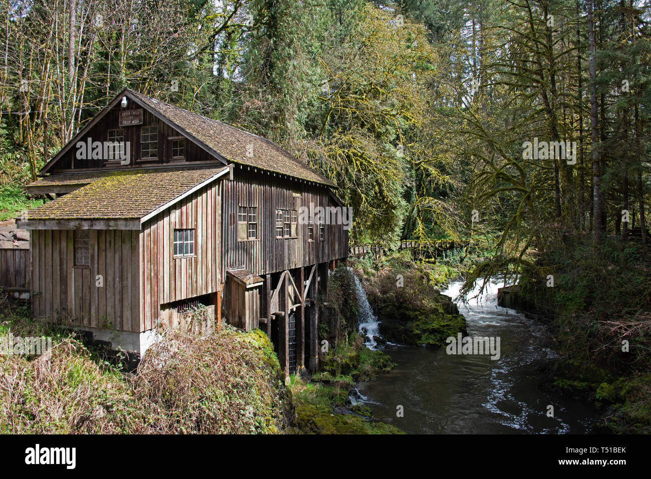 Cedar creek grist mill clark hi-res stock photography and images - Alamy