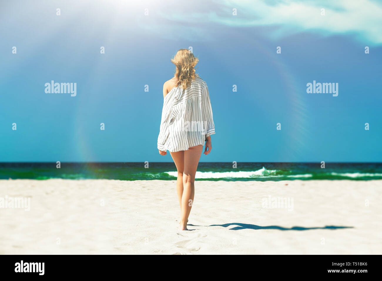Woman Alone Sad Beach Summer Back High Resolution Stock Photography and ...