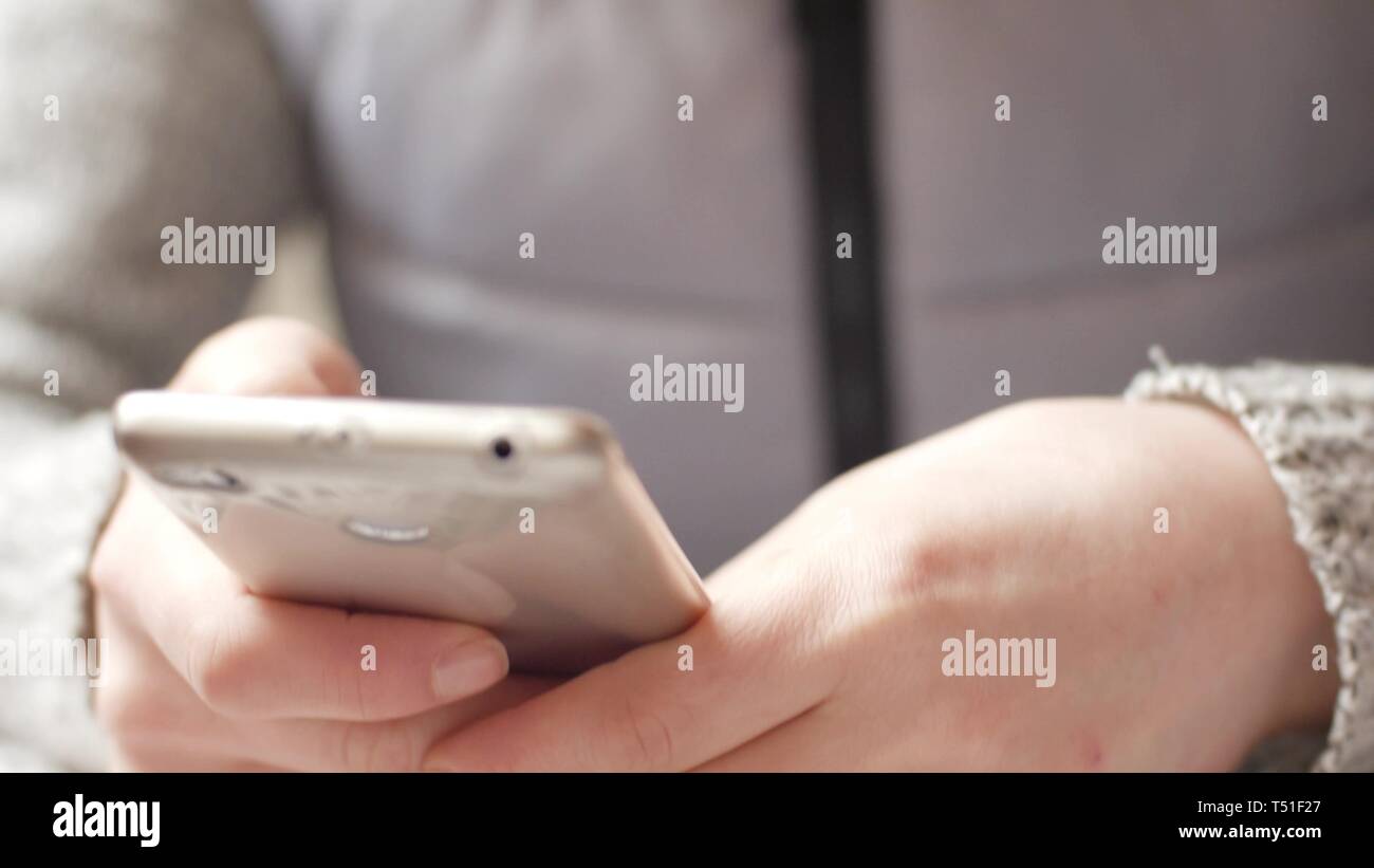 Business woman using a Smart phone Touchscreen CHROMA KEY- Close-up ...