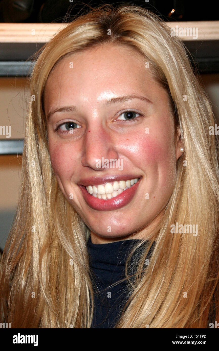 Beth treger hi-res stock photography and images - Alamy