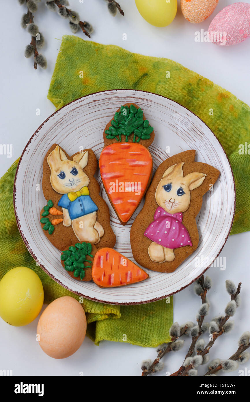 Spring bunnies rabbits hi-res stock photography and images - Alamy