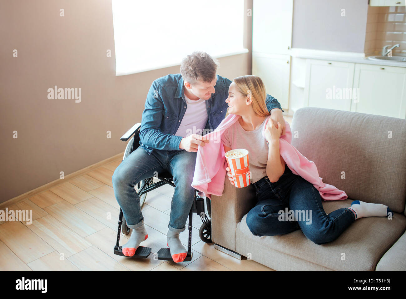 Helper shoulder hi-res stock photography and images - Alamy