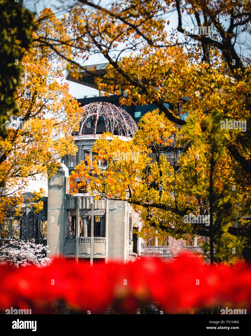 Atomic building hi-res stock photography and images - Alamy